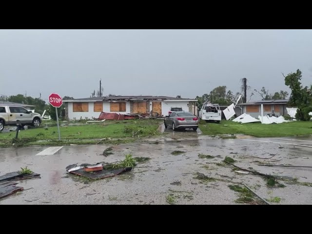 Uraganul Milton a lovit Florida; 2,5 milioane de locuinţe au rămas fără ...